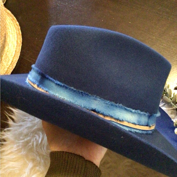 Wyeth by Todd Magill | Accessories | New Super Rare Wyeth Astral Cobalt ...